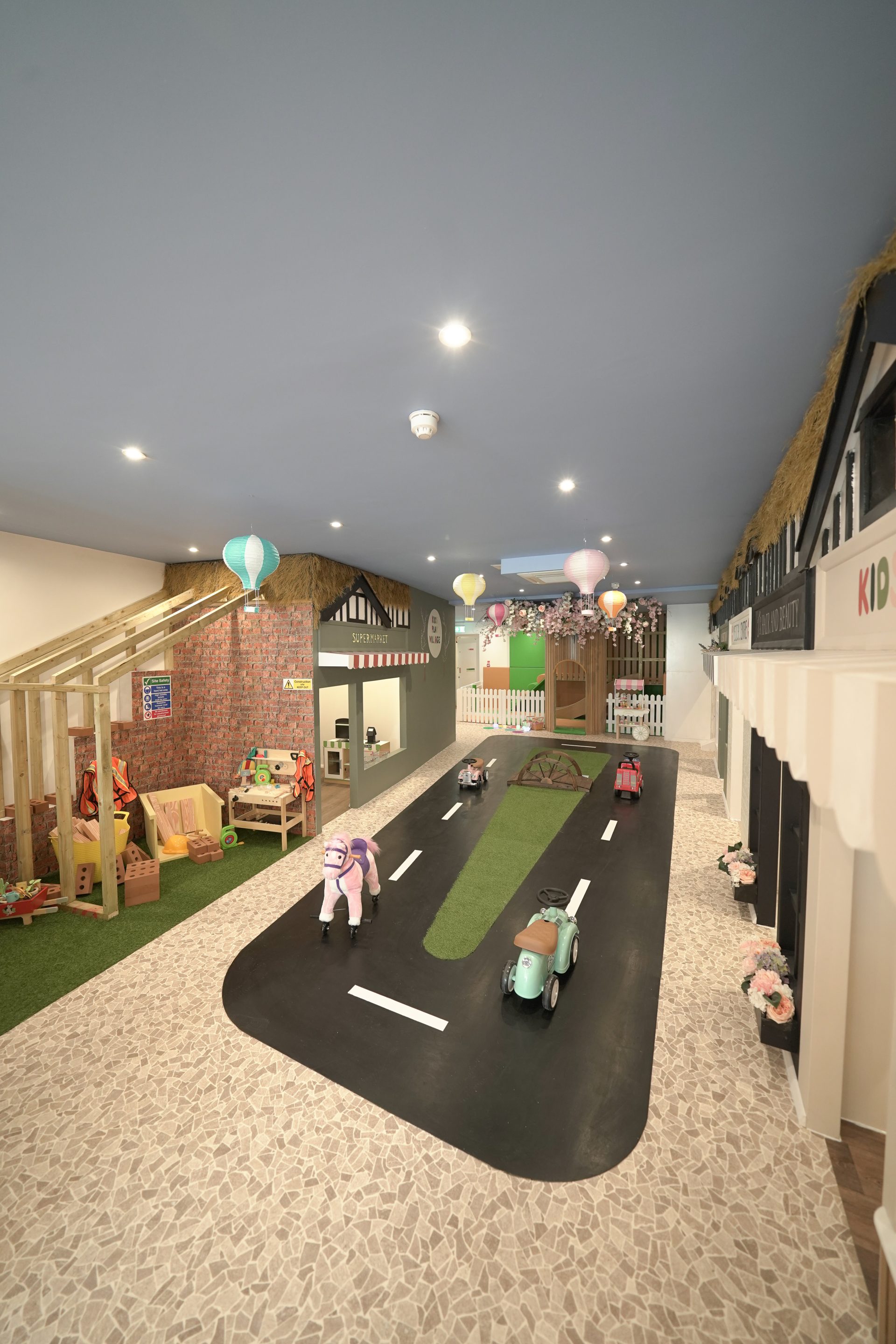 Enrol Now for Creative Childcare | Locksbottom